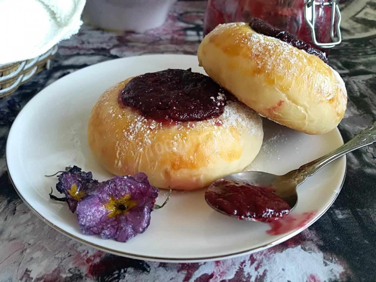 Ватрушки с повидлом из дрожжевого теста рецепт с фото пошагово - 1000.menu